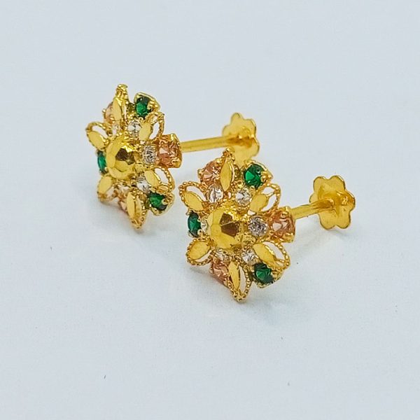 Flower Shape Gold Tops in Green Stone TP0491